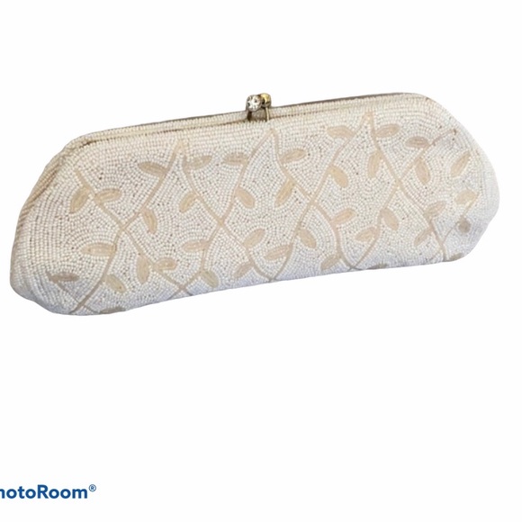 Bags | Vintage Beaded Clasp Purse Ivory And White | Poshmark
